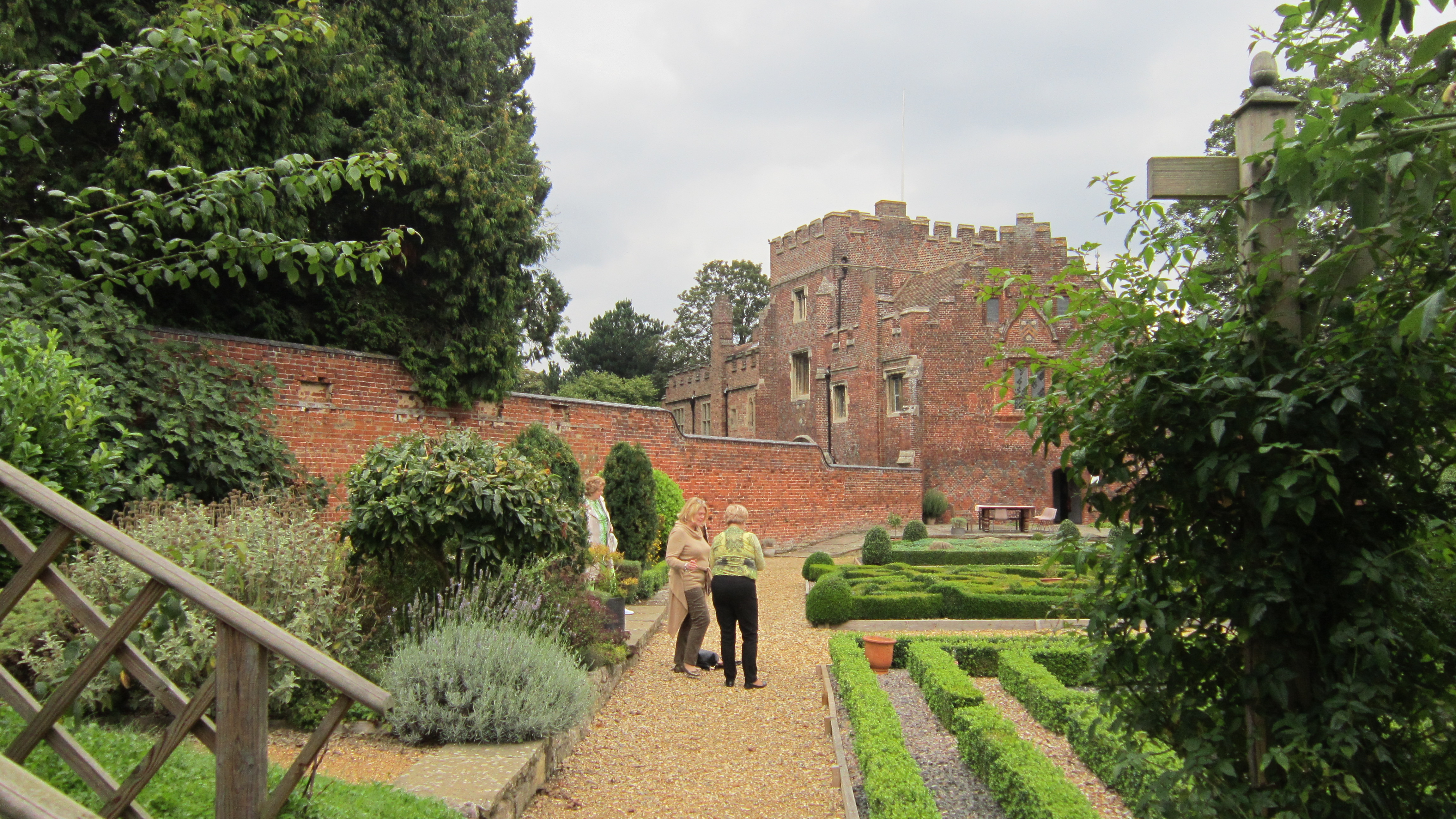 Gardens | Tudor History Tours